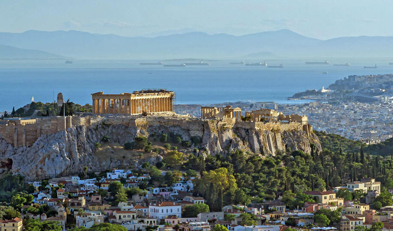Yacht charter in Athens in Greece